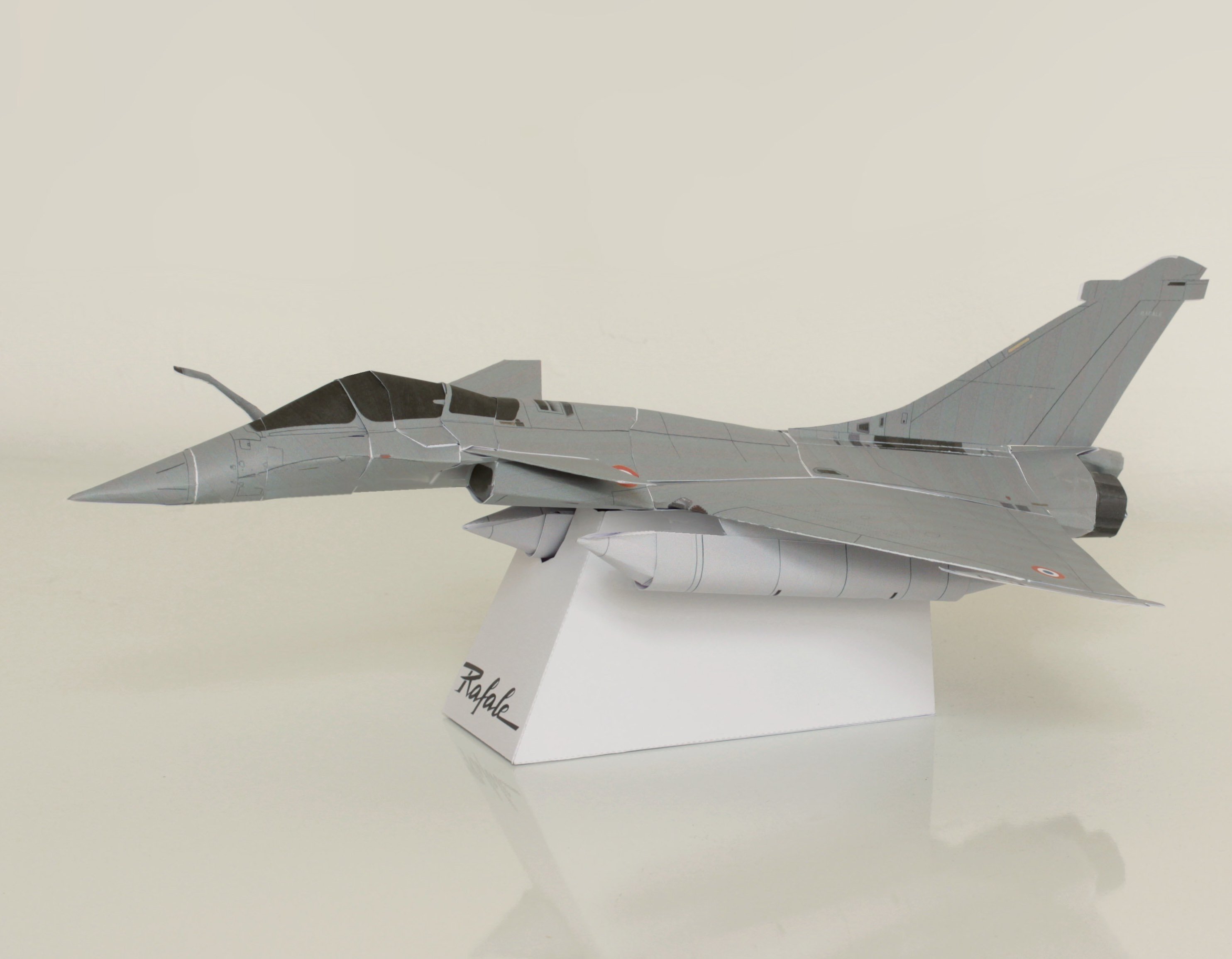 Le Rafale C se met à l’origami ! - Actus Passion